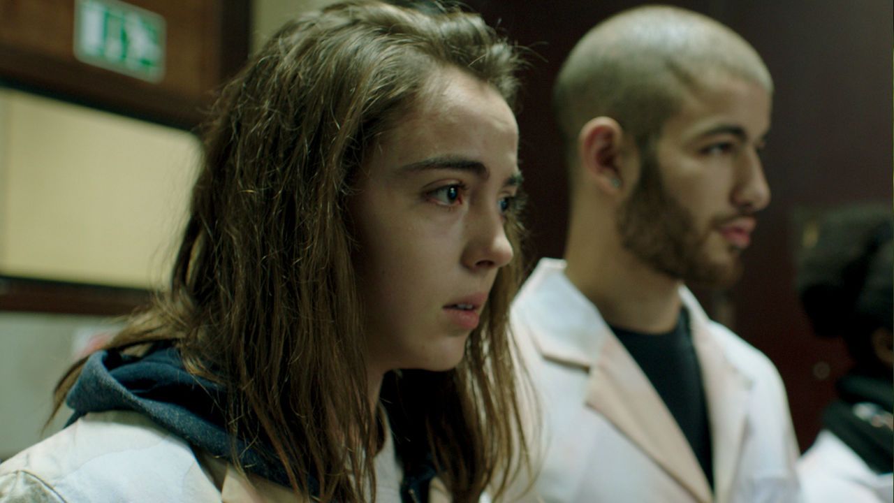 Crítica | Grave (Raw, 2016): grotesco sem ser gore - Cinema com Rapadura
