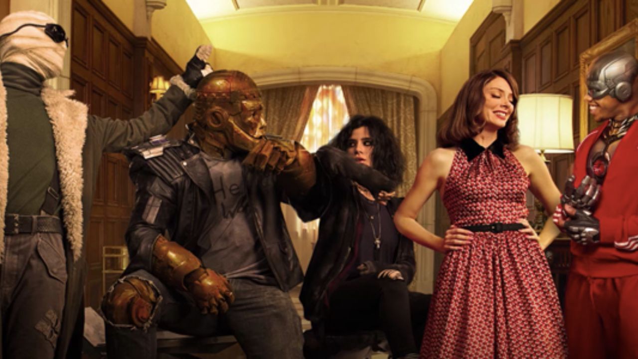 Doom Patrol | Série do DC Universe com heróis exóticos ganha seu ...