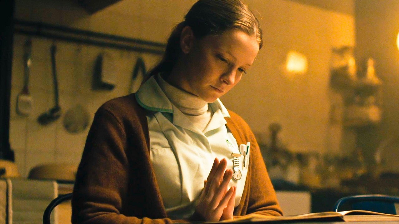 Crítica | Saint Maud (2019): uma aula de estética, domínio narrativo e ...